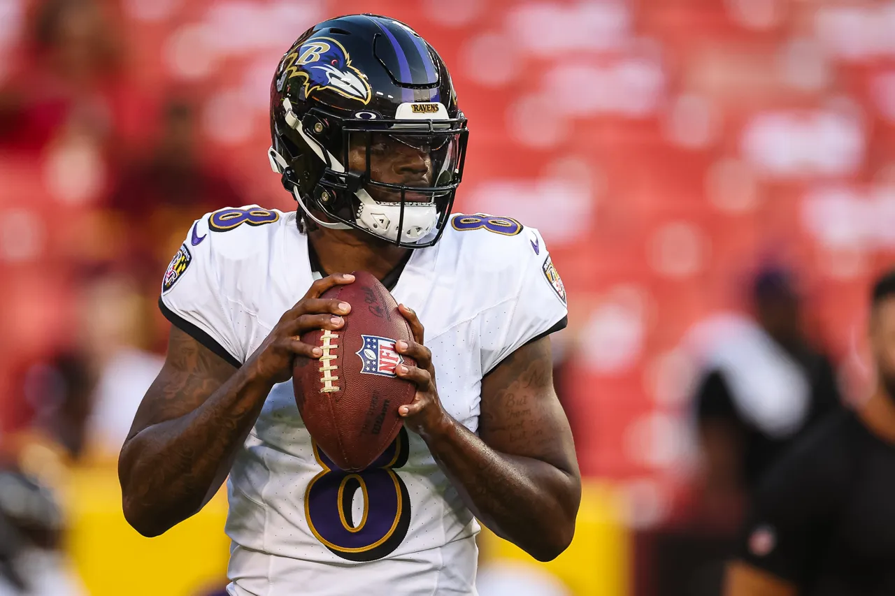 I 10 giocatori NFL più pagati nel 2023: la classifica