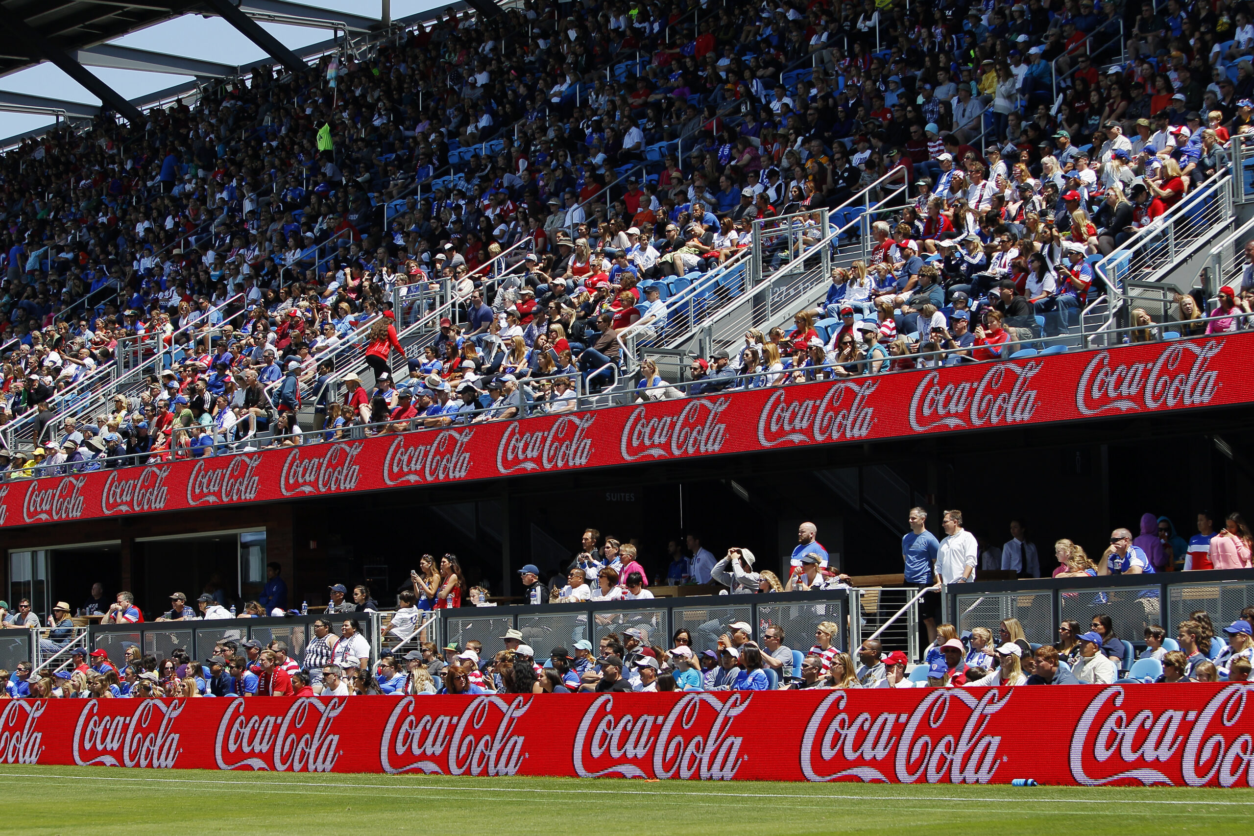 FIFA vs UEFA anche nelle bevande: dopo Pepsi-Champions, Coca Cola nuovo ...
